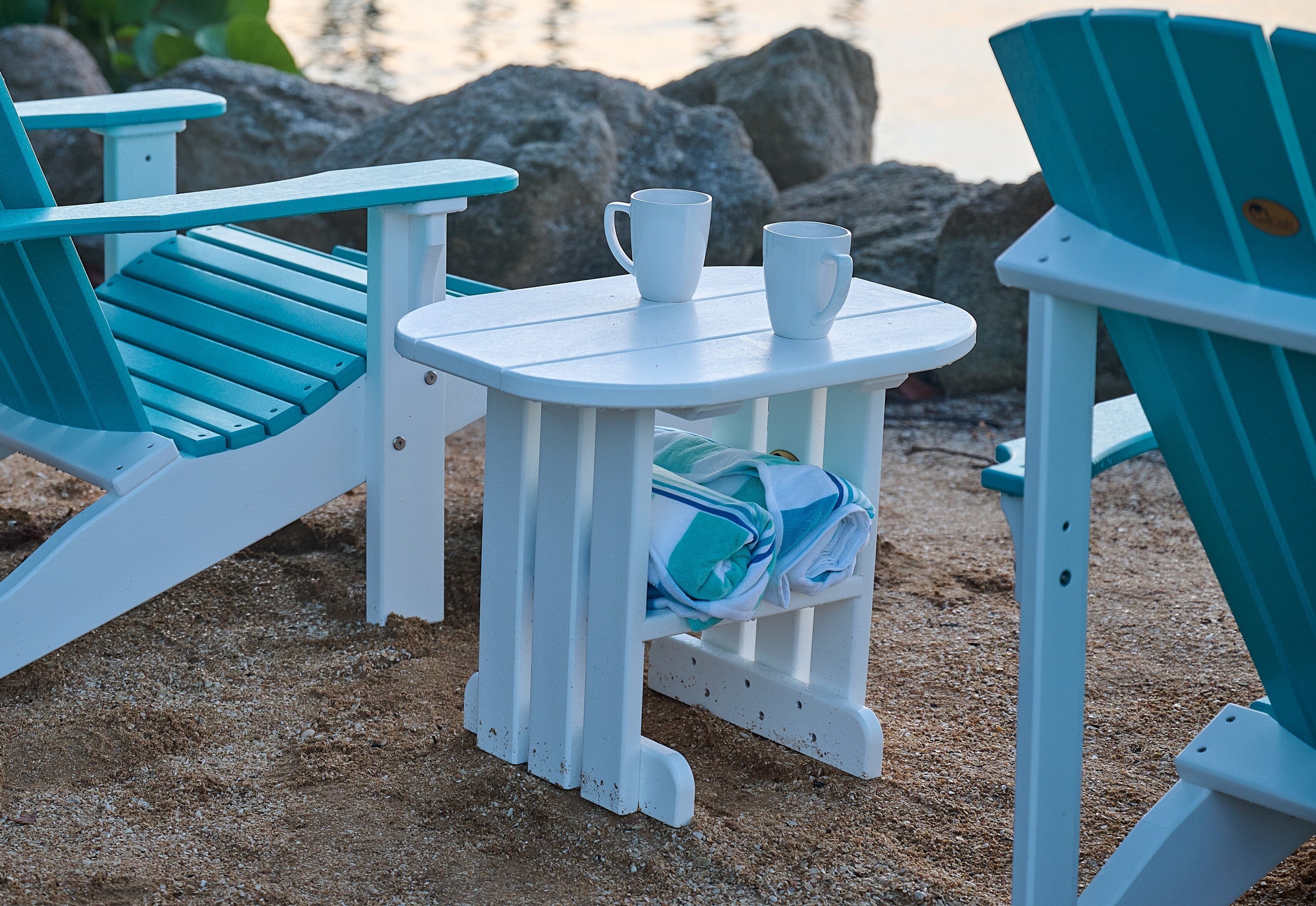LuxCraft Poly End Table – Magnolia Porch Swings
