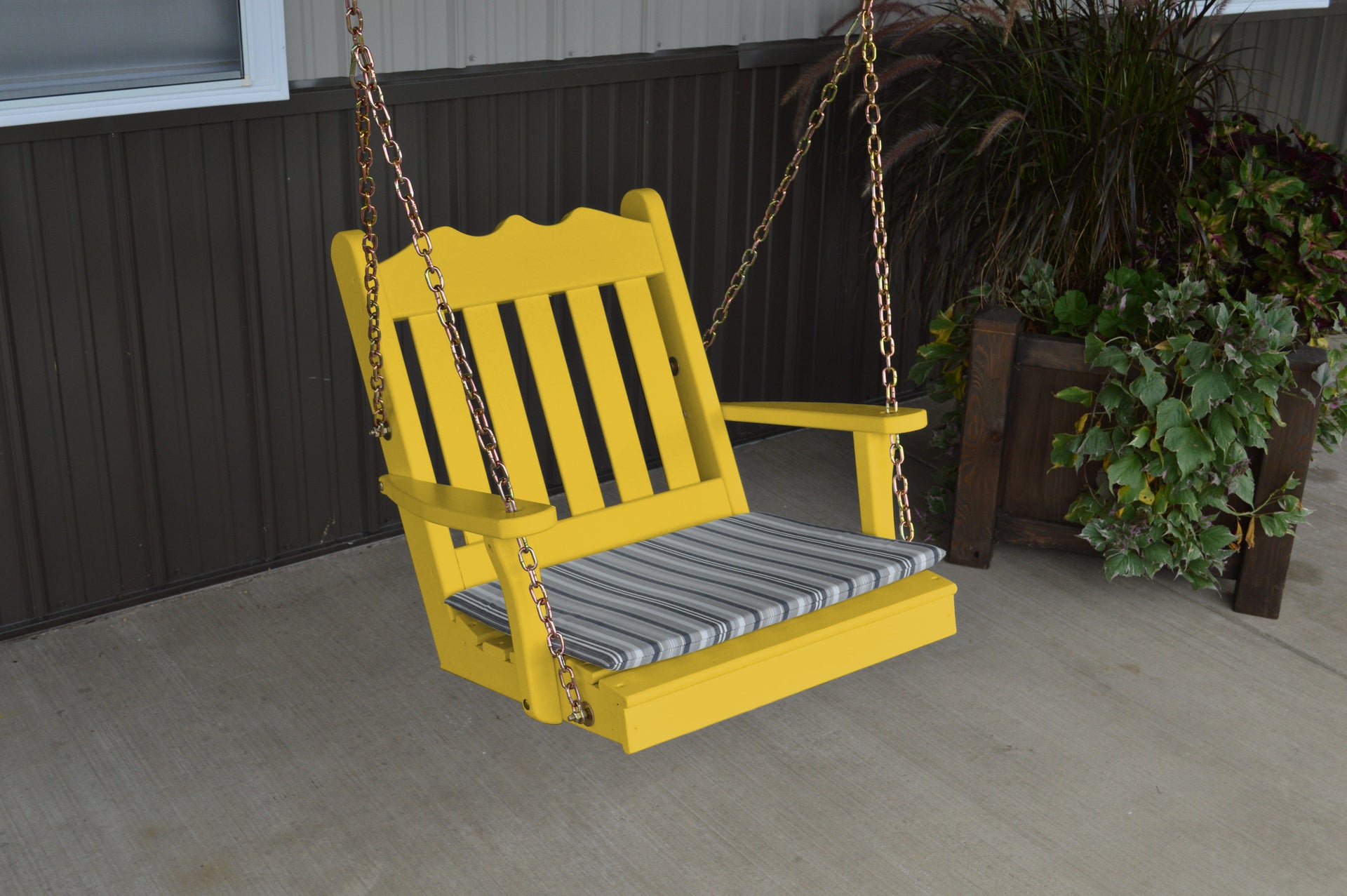 Royal English Pine Chair Swing by A&L Furniture – Magnolia Porch Swings